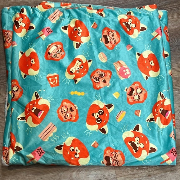 Disney | Bedding | Disney Store Pixar Turning Red Mei 5x50 Blanket ...